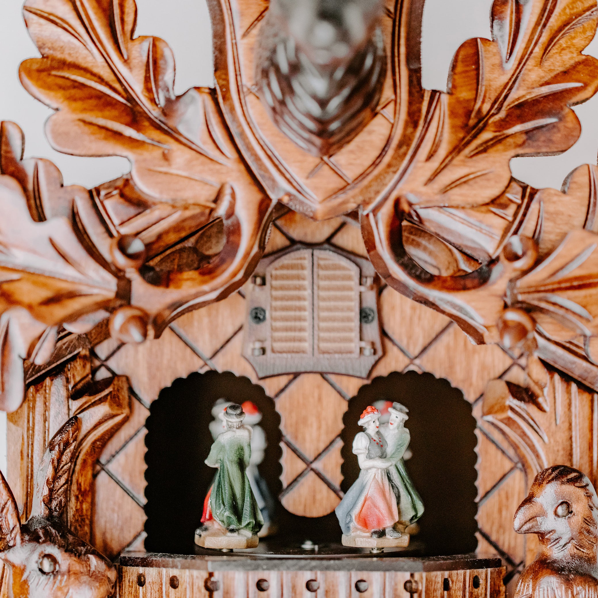 Black Forest Schwarzwald Cuckoo Clock with Carved Deer Figure — Emperor ...